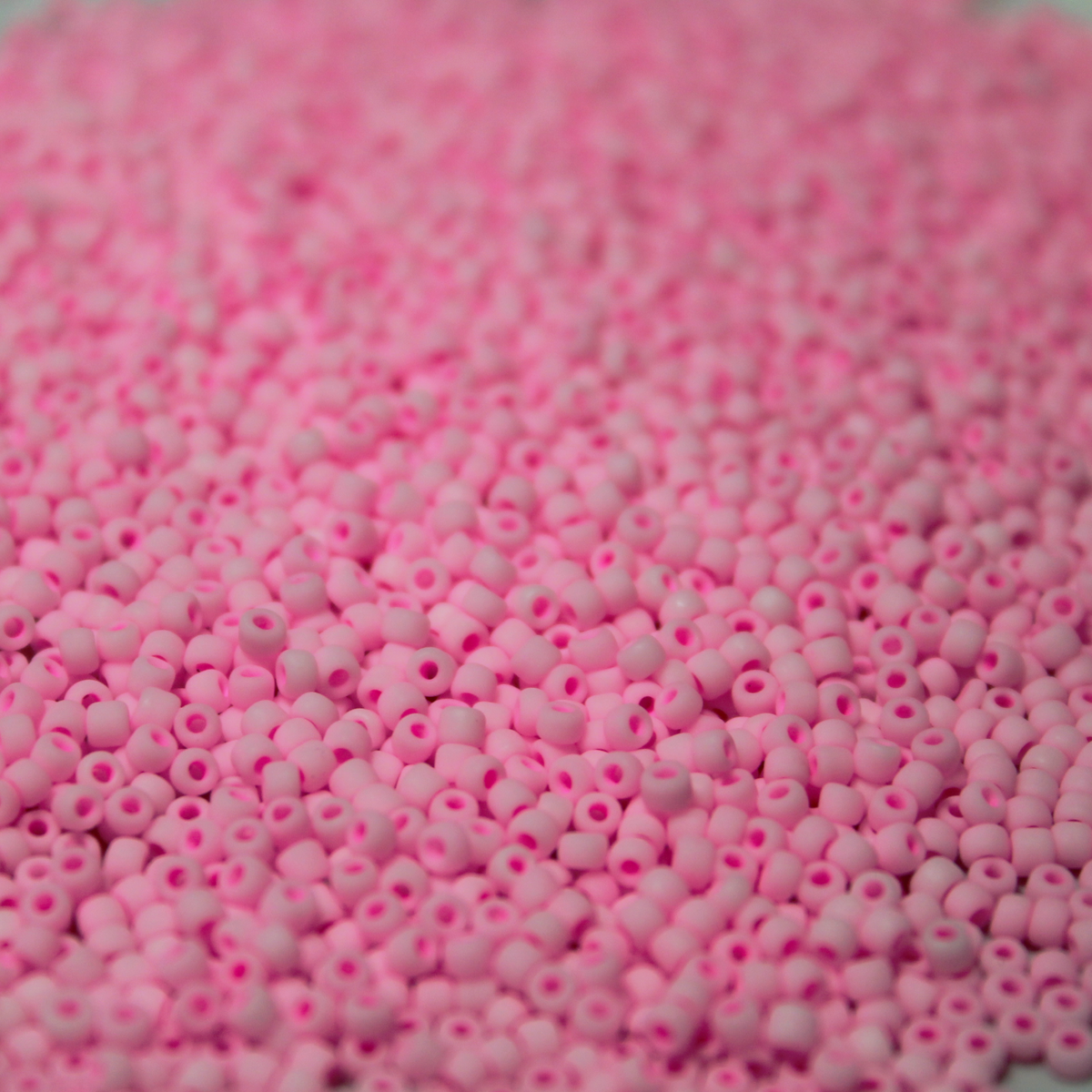 Matte Neon Toxic Taffy ~ 11/0 JSB F449R – Powwowbling