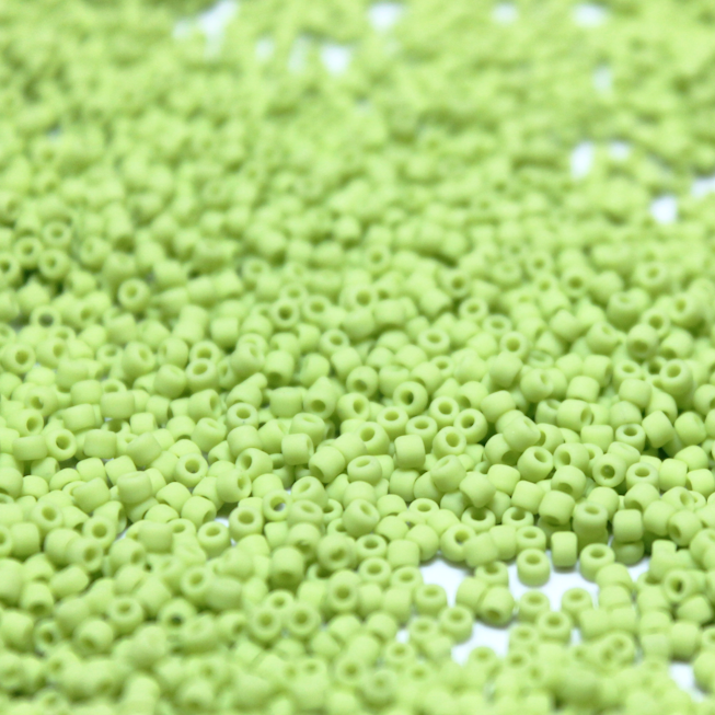 Opaque Matte Chartreuse ~ 15/0 JSB F411A – Powwowbling